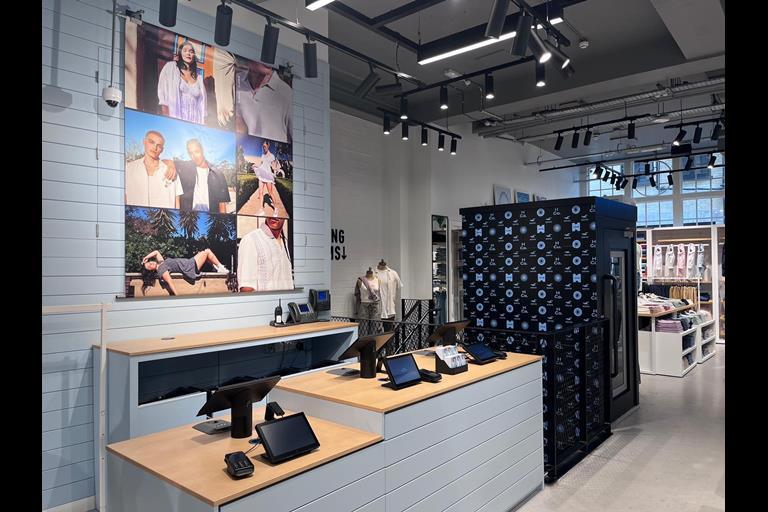 Store gallery: Inside Hollister’s new Gen Z store aesthetic | Gallery ...